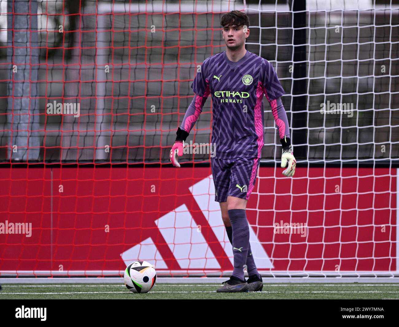 AMSTERDAM - Manchester City U17 goalkeeper Max Hudson during the Ajax ...