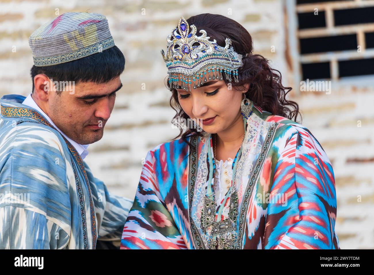 Two uzbek women in traditional hi-res stock photography and images - Alamy