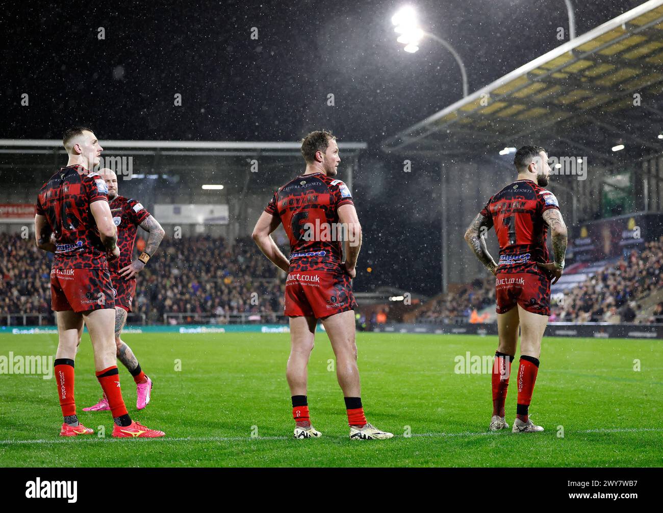 Frankie halton leigh leopards hi-res stock photography and images - Alamy