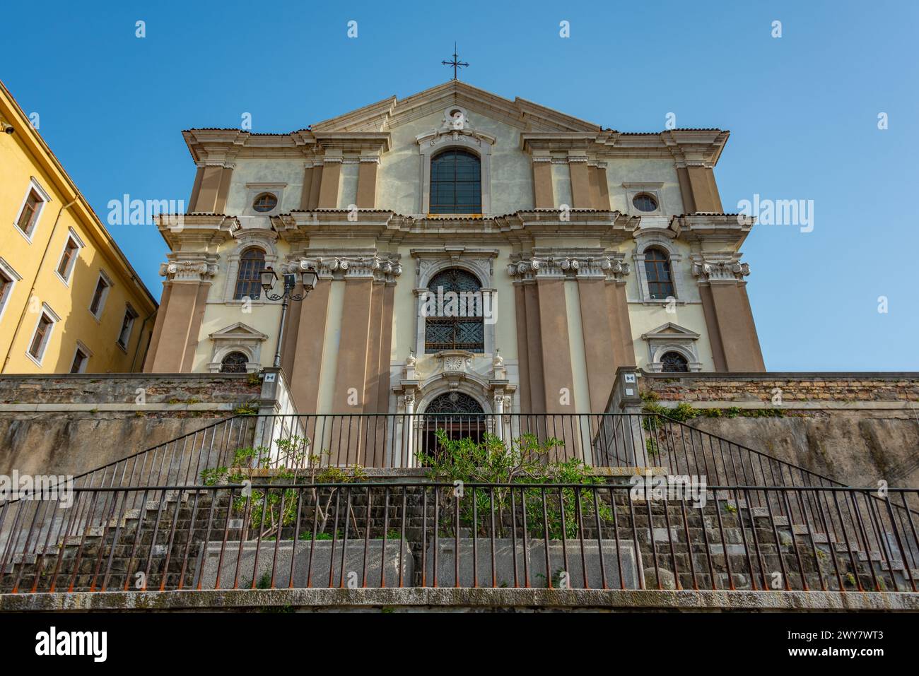Basilica di santa giulia hi-res stock photography and images - Alamy