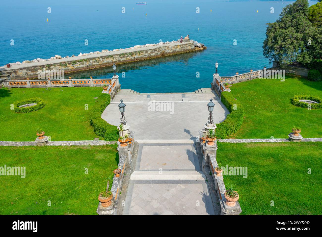 Castelletto di miramare hi-res stock photography and images - Alamy
