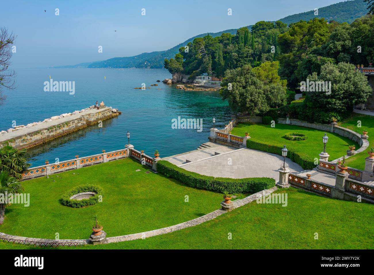 Castelletto di miramare hi-res stock photography and images - Alamy