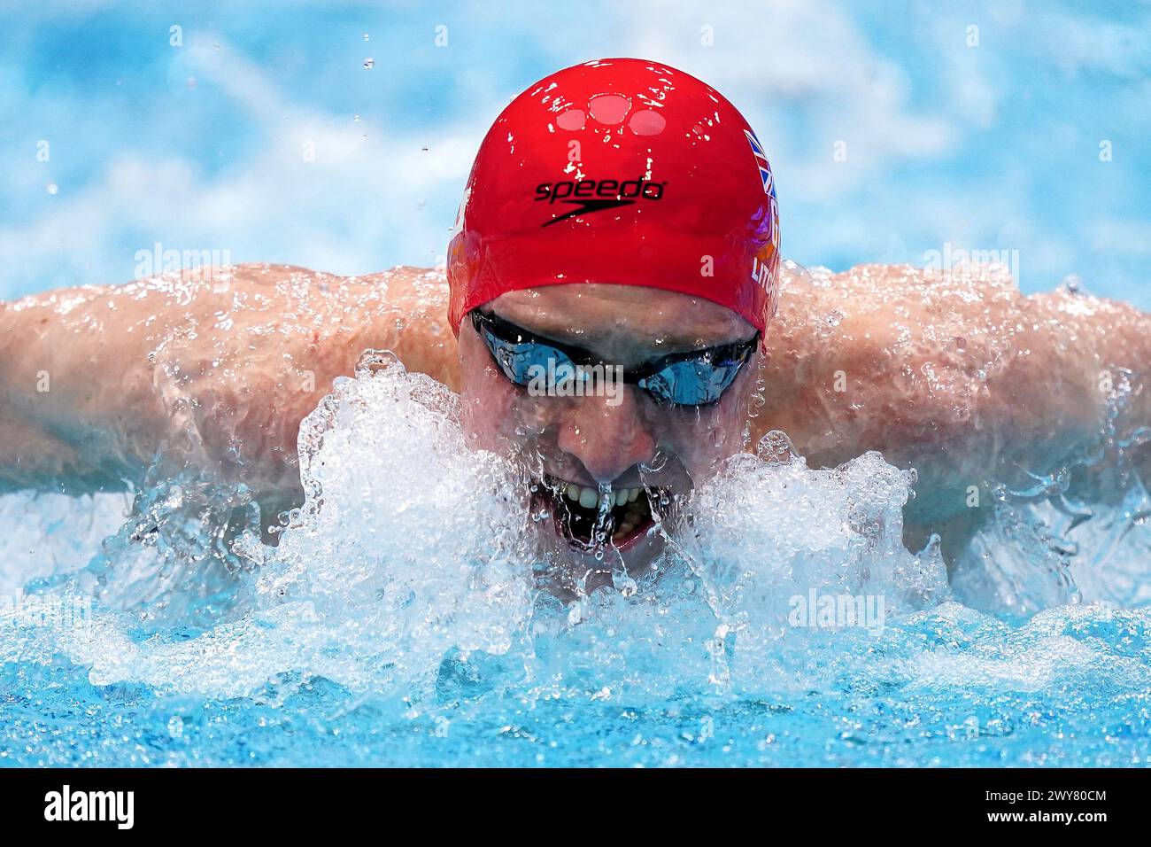 Max Litchfield in action during the Men's 400m IM Paris Final on day ...