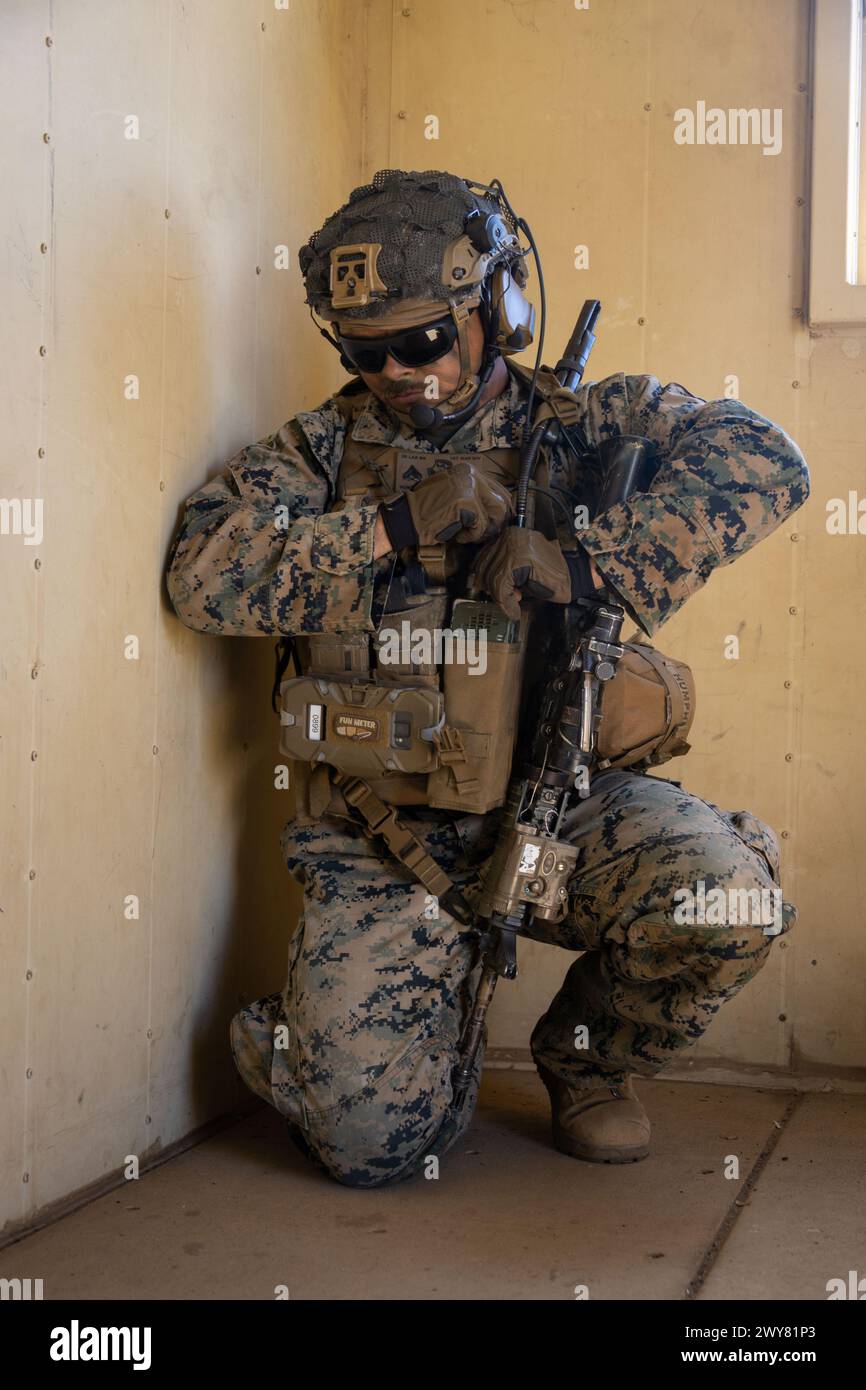 U s marine corps cpl ian hi-res stock photography and images - Alamy