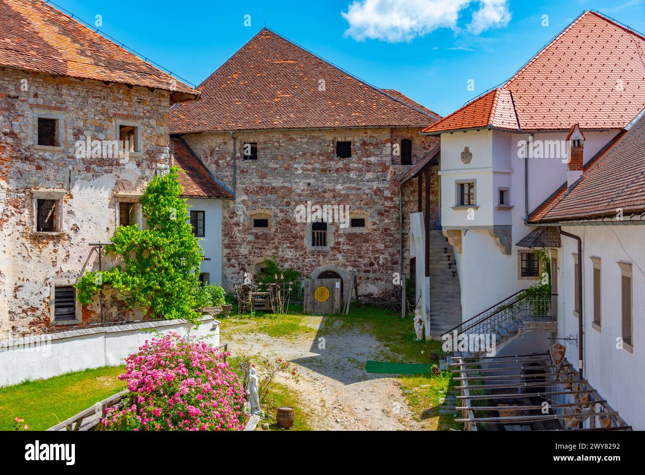 Courtyard of Turjak castle in Slovenia Stock Photo - Alamy