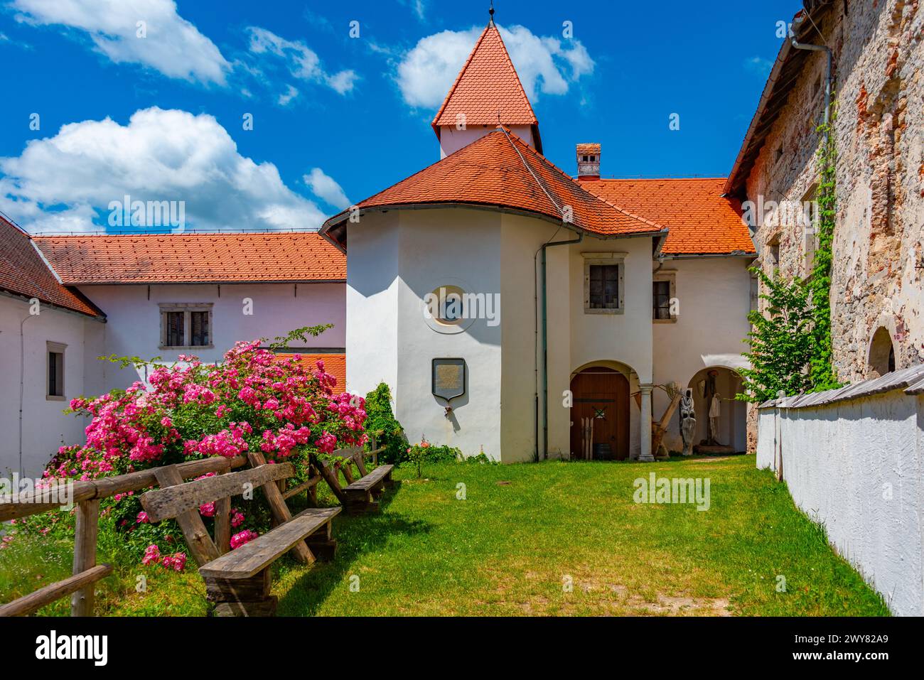 Courtyard of Turjak castle in Slovenia Stock Photo - Alamy