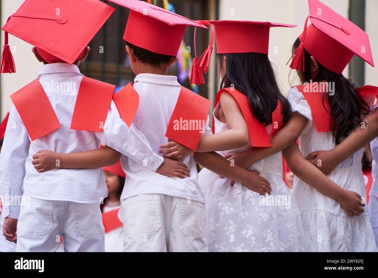 Elementary school graduation ceremony hi-res stock photography and ...