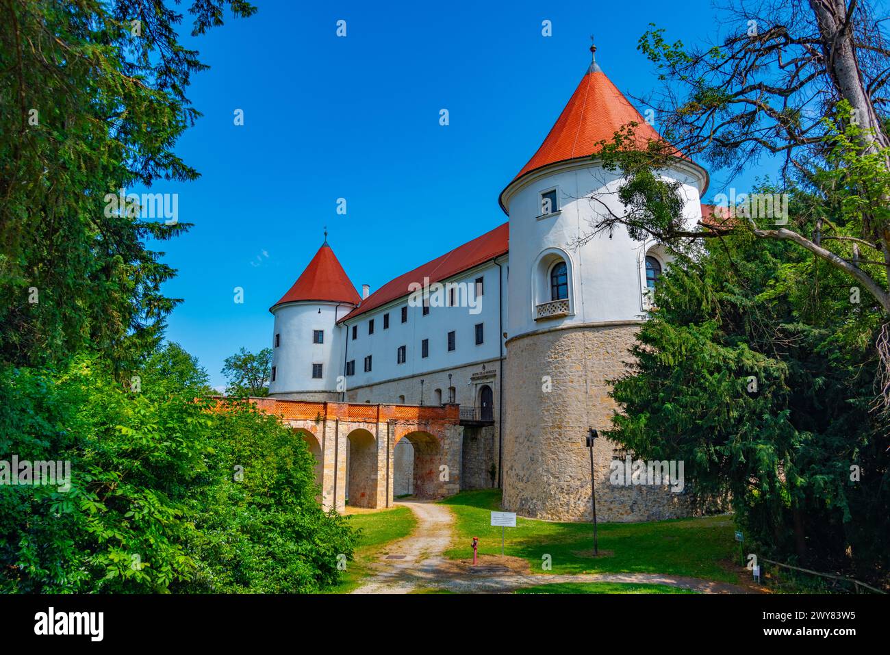 Mokrice castle golf course hi-res stock photography and images - Alamy