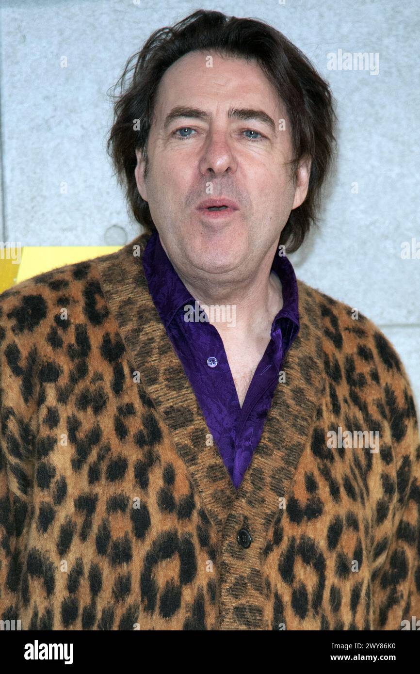 London, UK. 04 Apr, 2024. Pictured: Jonathan Ross attends The UK ...