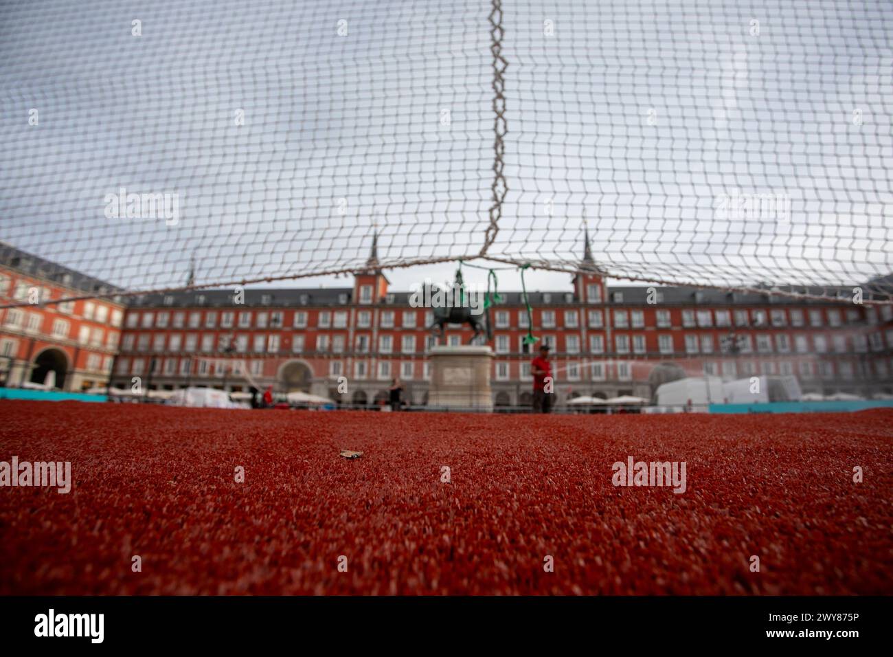 Madrid, Spain. 04th Apr, 2024. General view of a tennis court installed ...