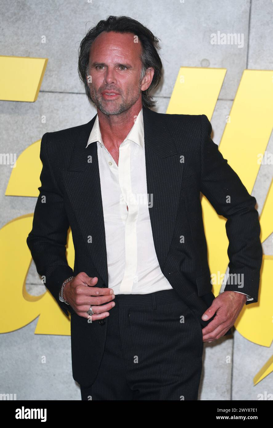 Fallout walton goggins hi-res stock photography and images - Alamy