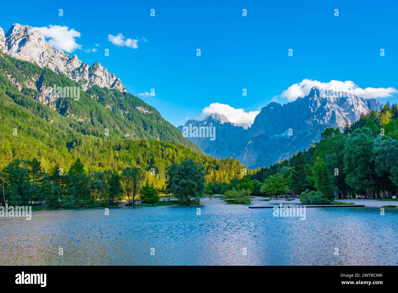 lake Jasna in Kranjska Gora, Slovenia Stock Photo - Alamy