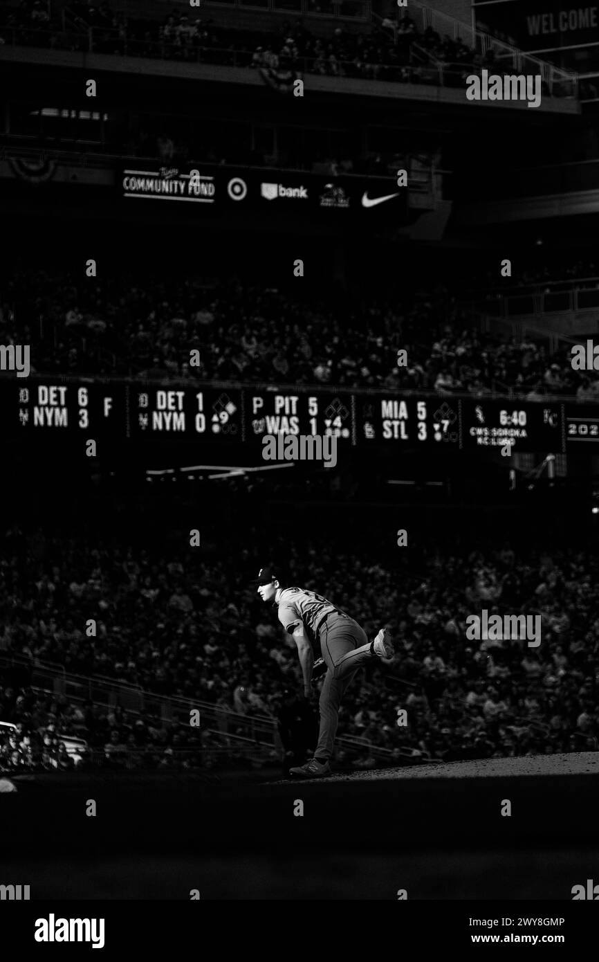 Minneapolis, Minnesota, USA. 4th Apr, 2024. Cleveland Guardians relief ...