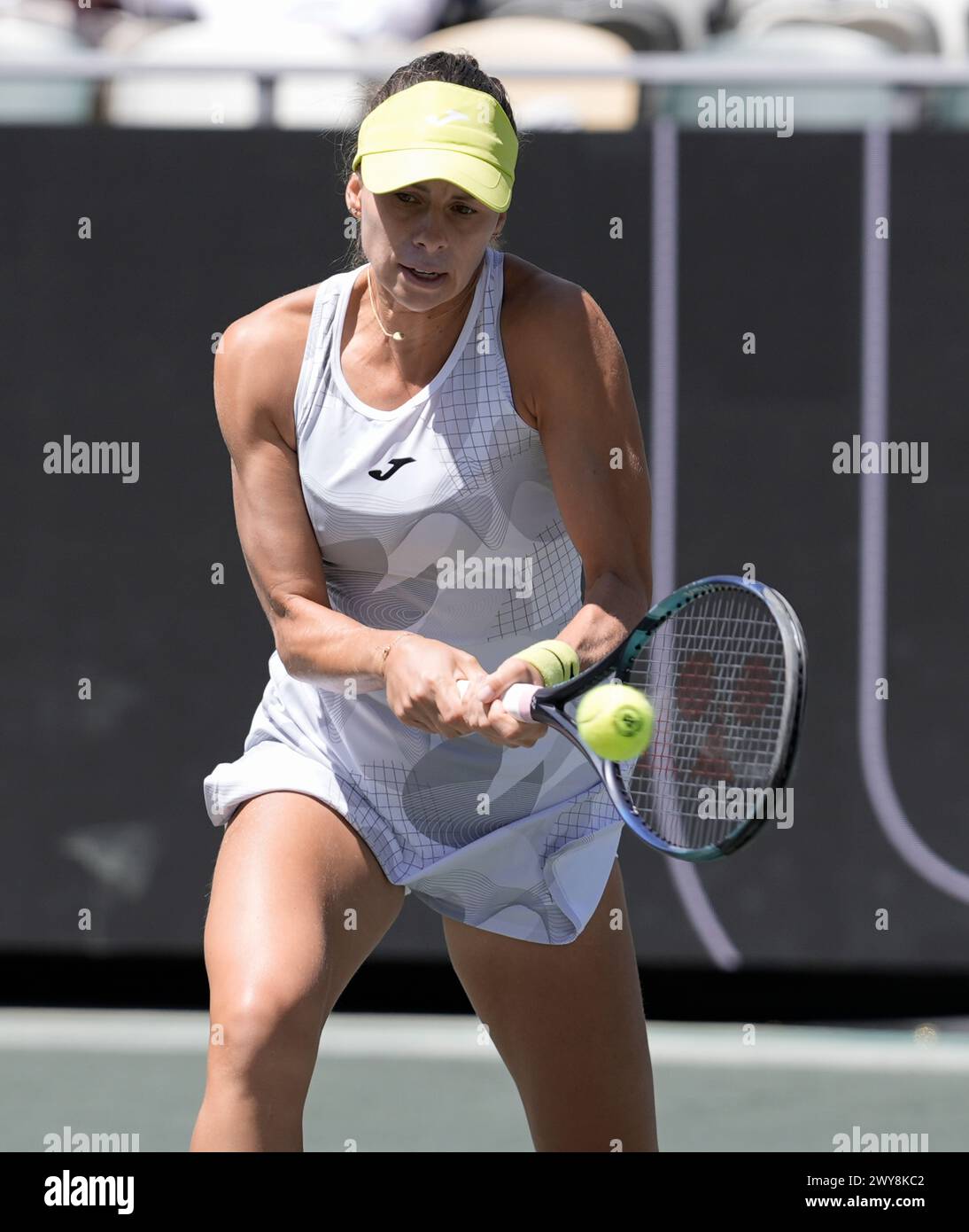 April 4, 2024: Magda Linette (POL) loses to Jessica Pegula (USA) at the ...