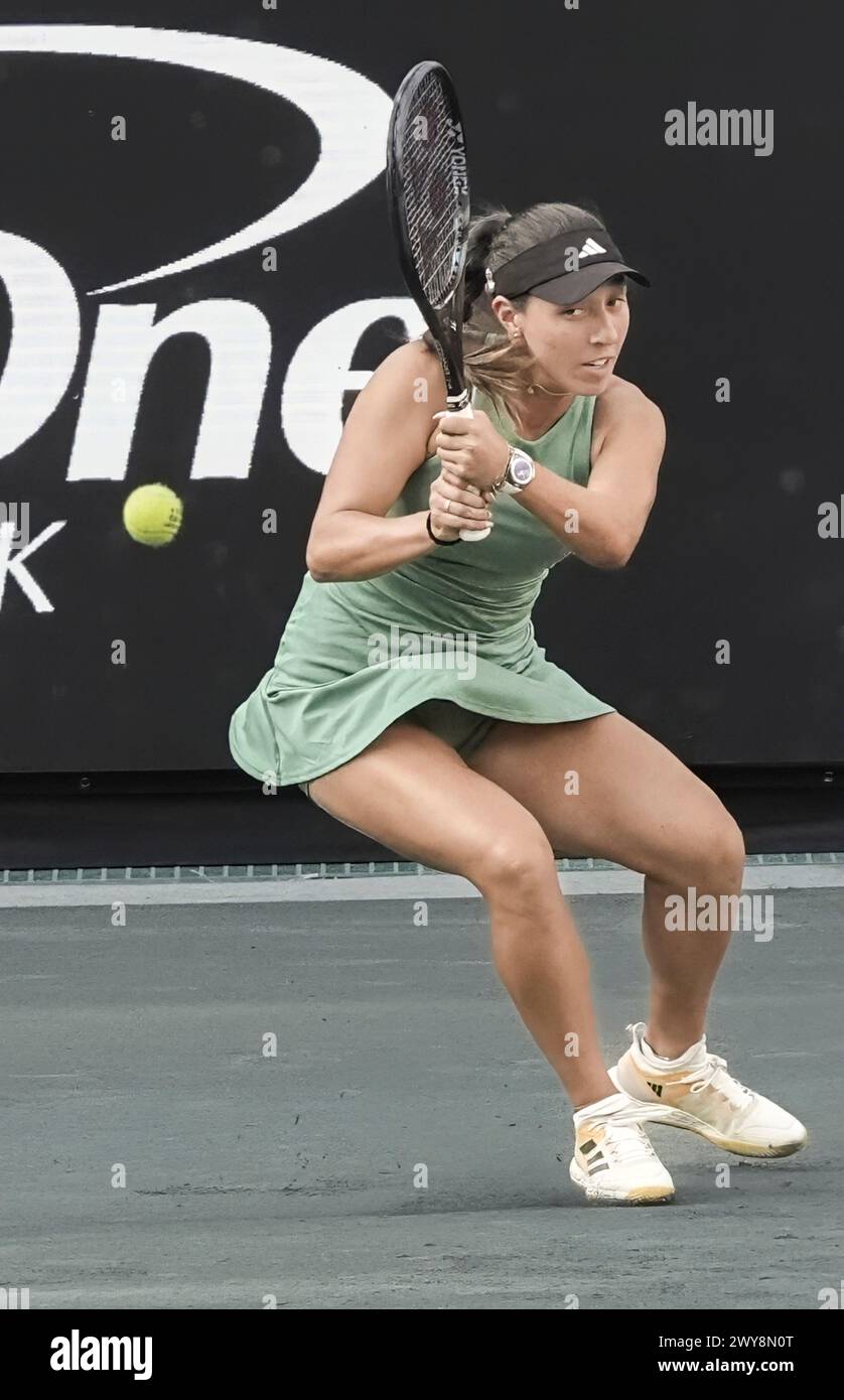 Jessica pegula amanda anisimova hi-res stock photography and images - Alamy