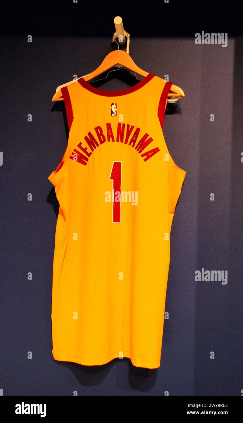 New York, New York, USA. 4th Apr, 2024. Basketball player VICTOR ...