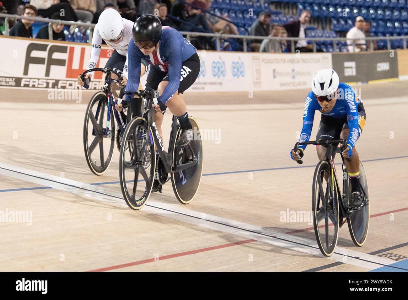 Los Angeles, California, USA. 4th Apr, 2024. Jennifer Valente of the ...