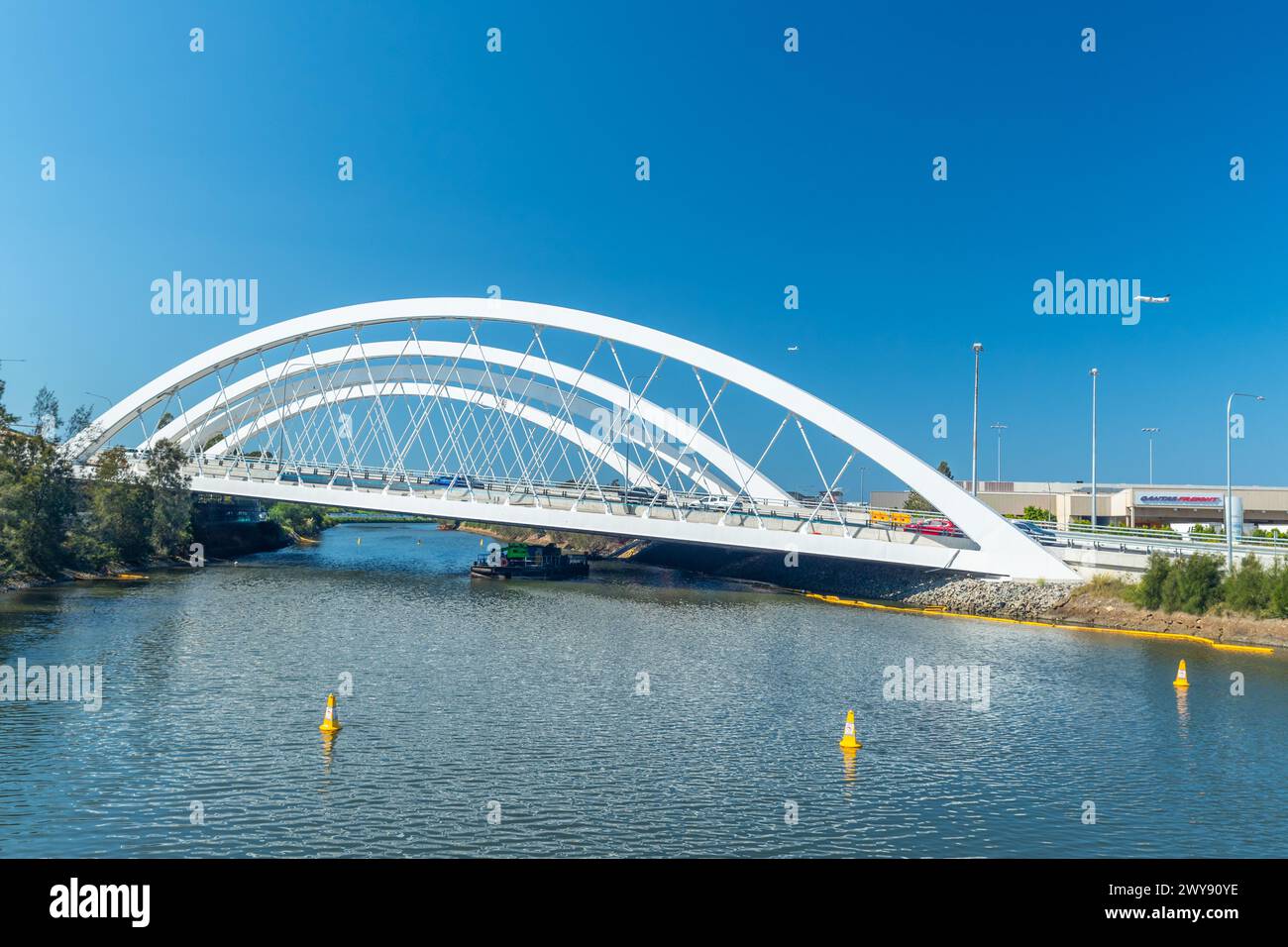 The newly-constructed Twin Arch Bridge over Alexandra Canal at Sydney ...