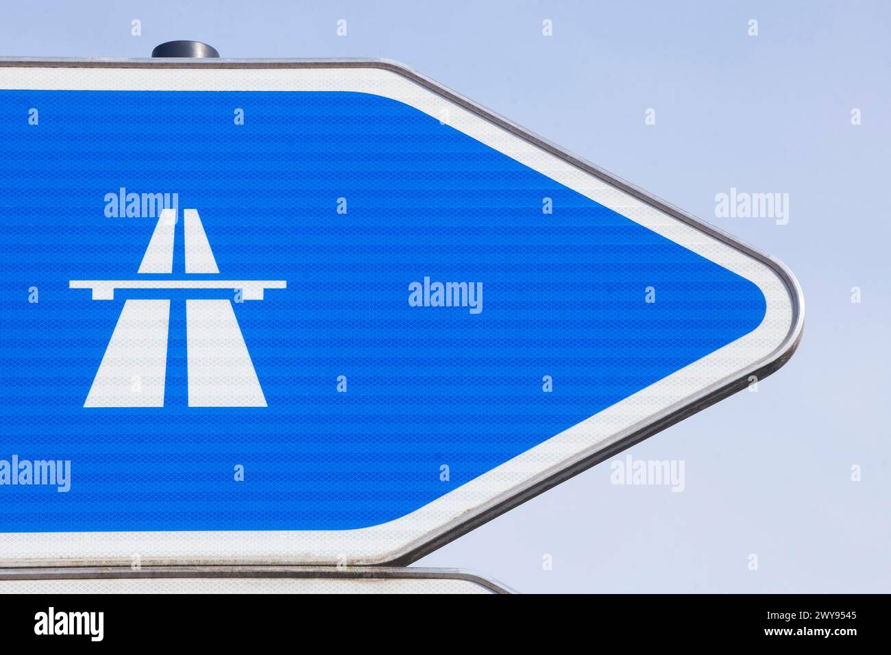 Motorway sign arrow hi-res stock photography and images - Alamy