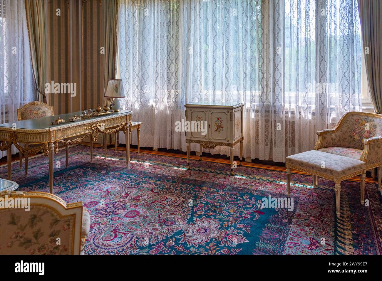 Ceausescu residence hi-res stock photography and images - Alamy