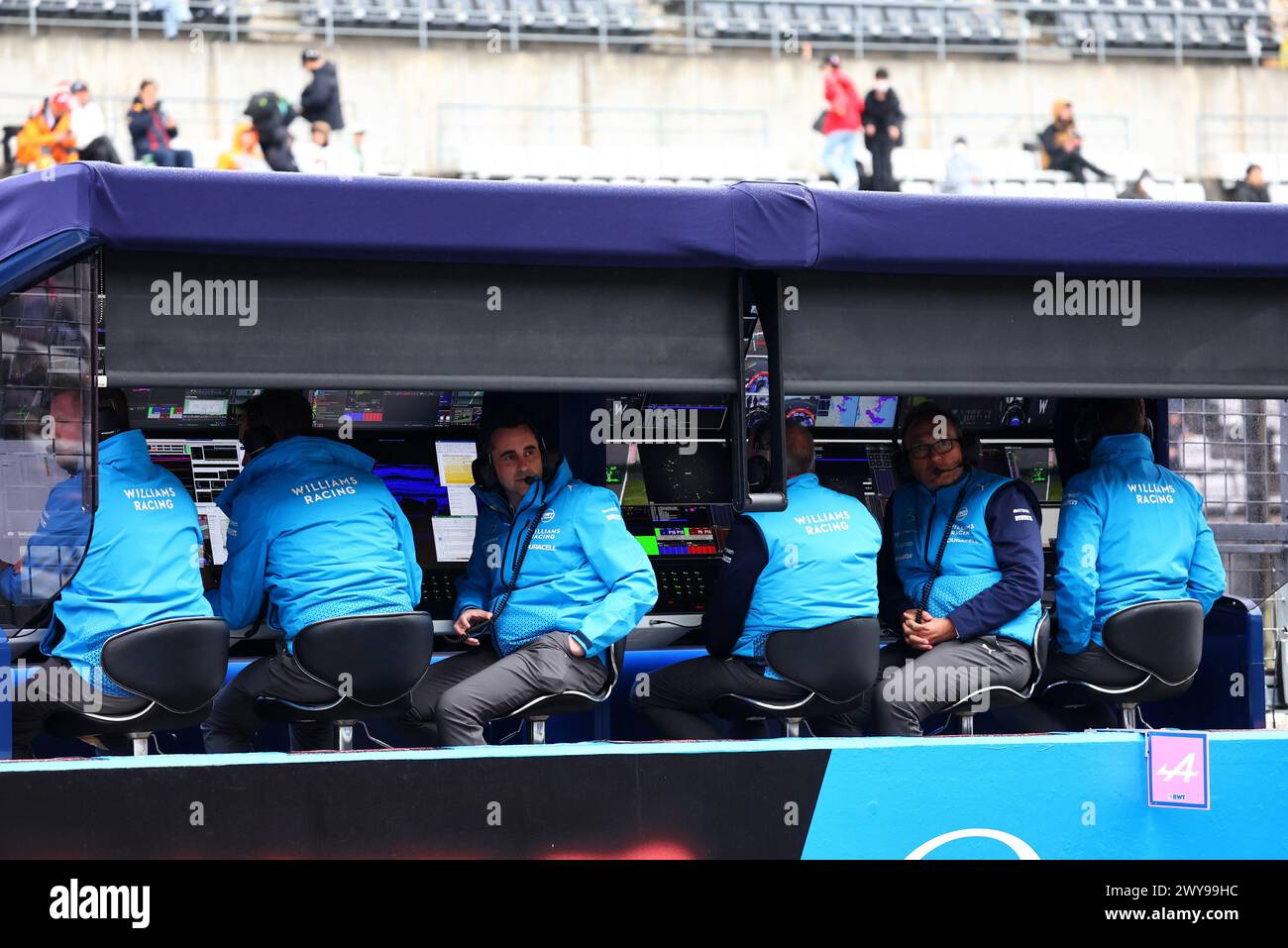 Suzuka, Japan. 05th Apr, 2024. Williams Racing pit gantry. 05.04.2024 ...