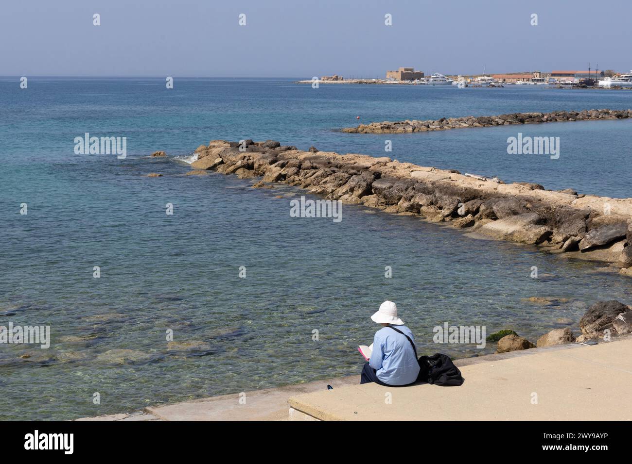 Solitude vibes hi-res stock photography and images - Alamy