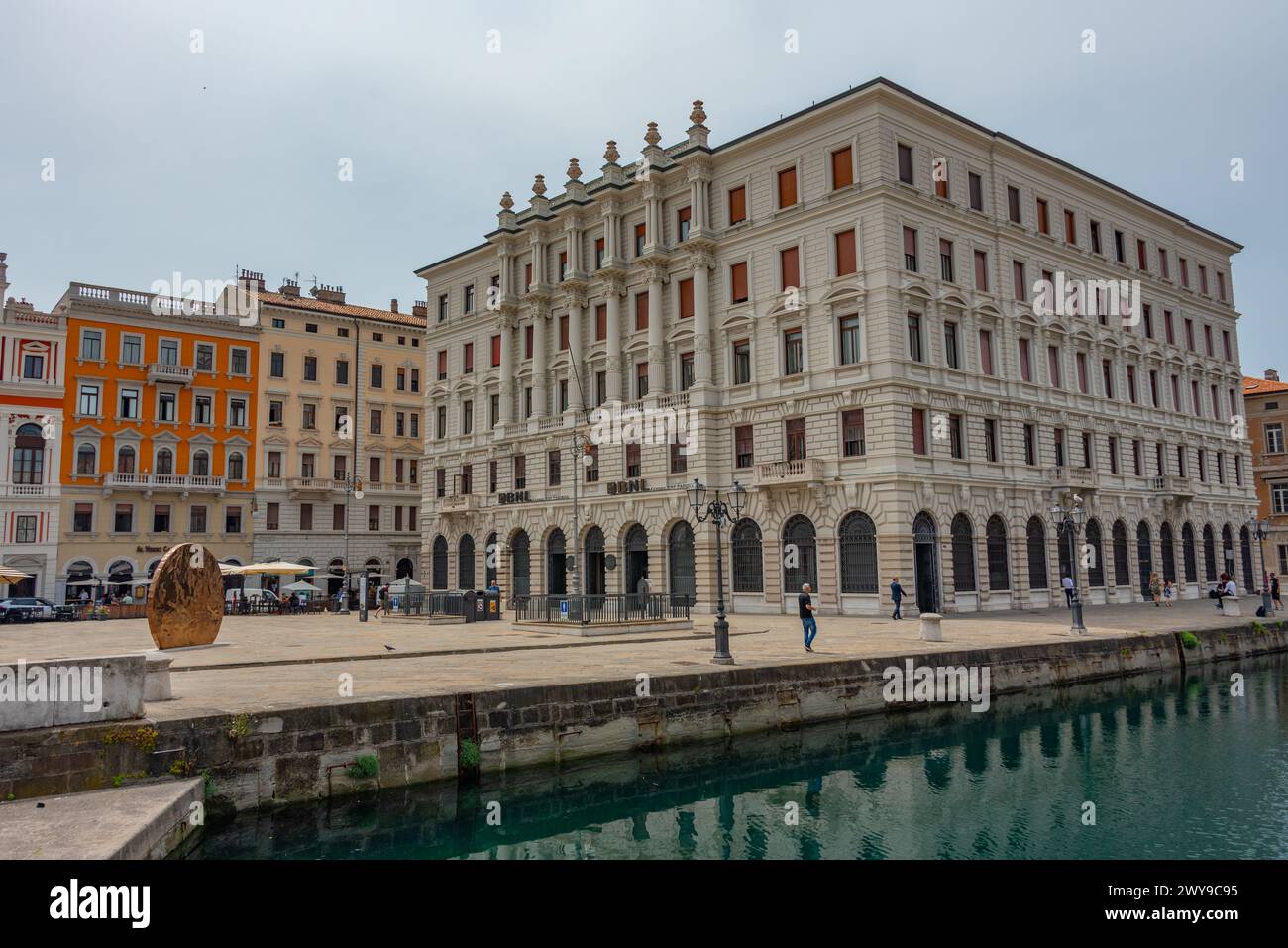 Monumento maria teresa hi-res stock photography and images - Alamy