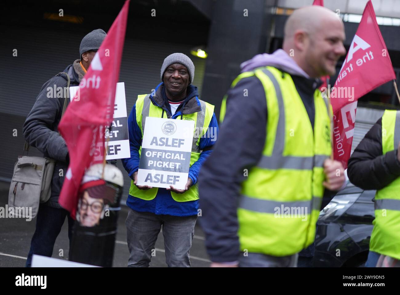 Train drivers from the Aslef union on the picket line at Euston station ...