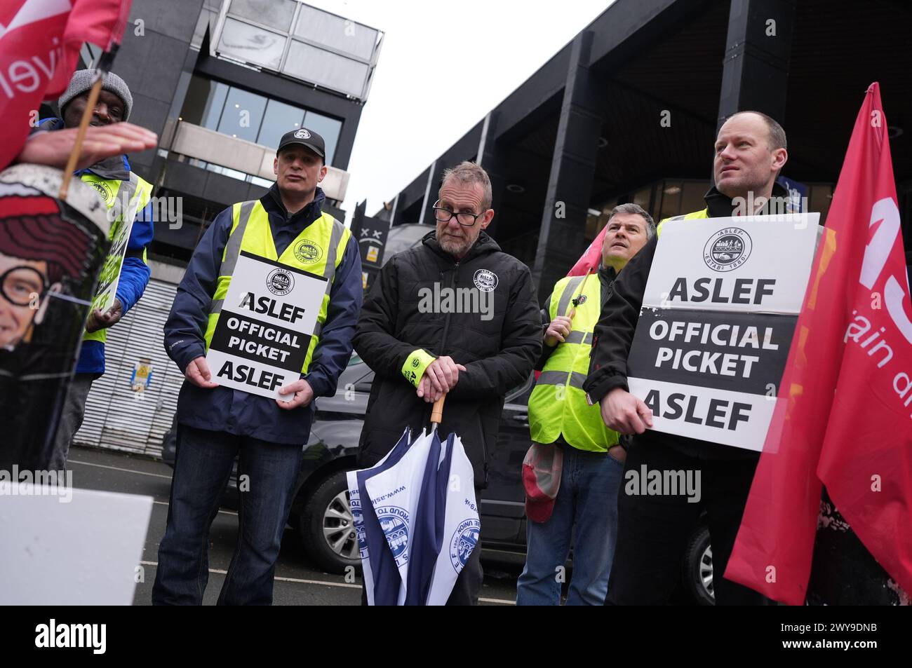 Train drivers from the Aslef union on the picket line at Euston station ...