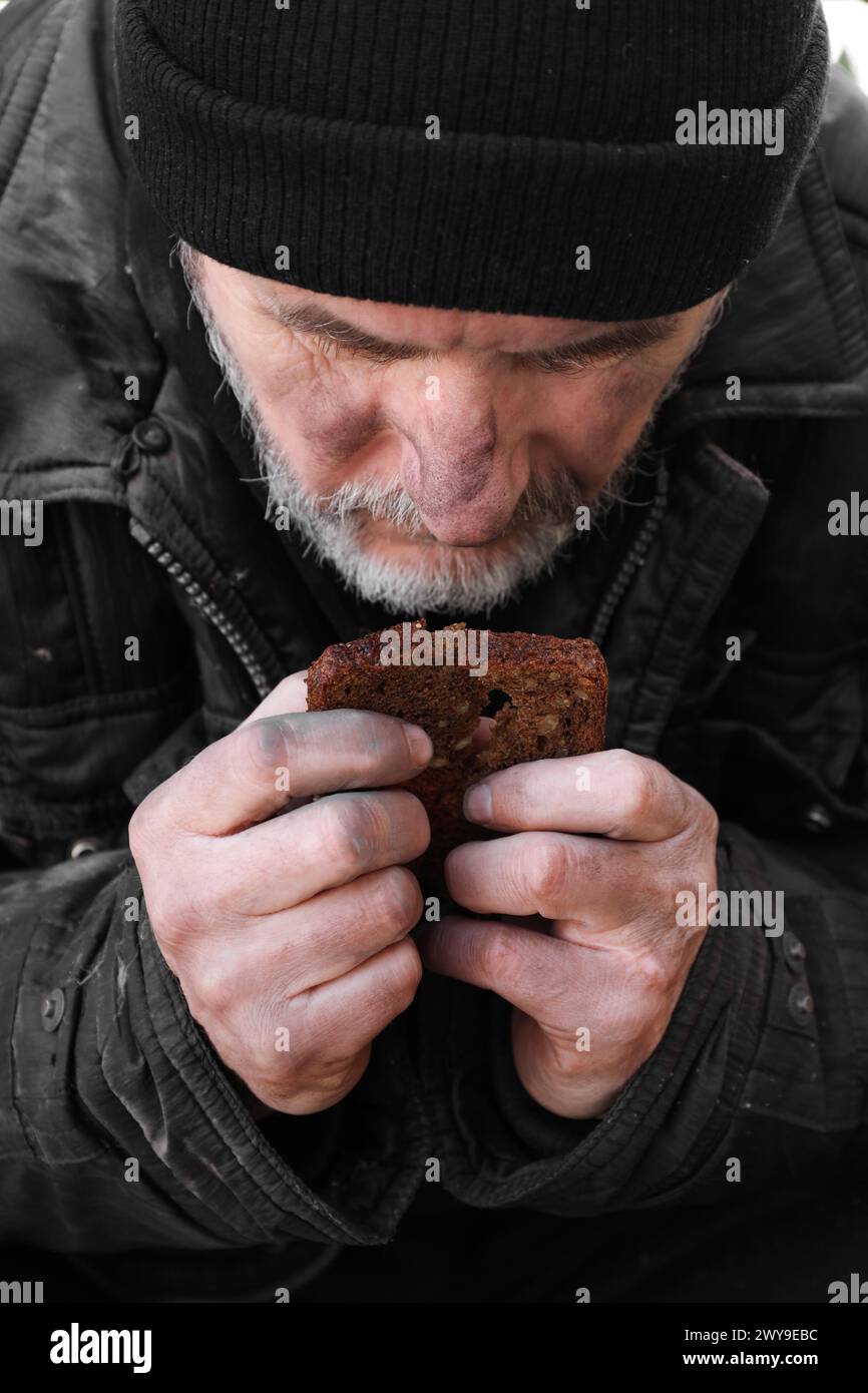 Homeless bread hi-res stock photography and images - Alamy