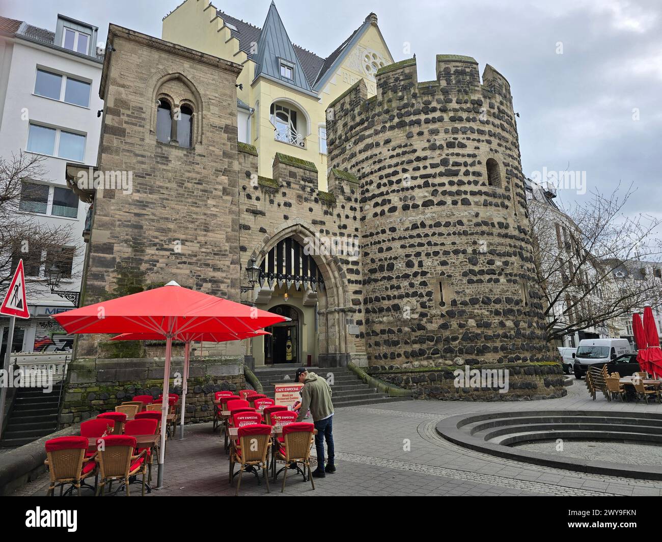 Middle ages city hi-res stock photography and images - Alamy