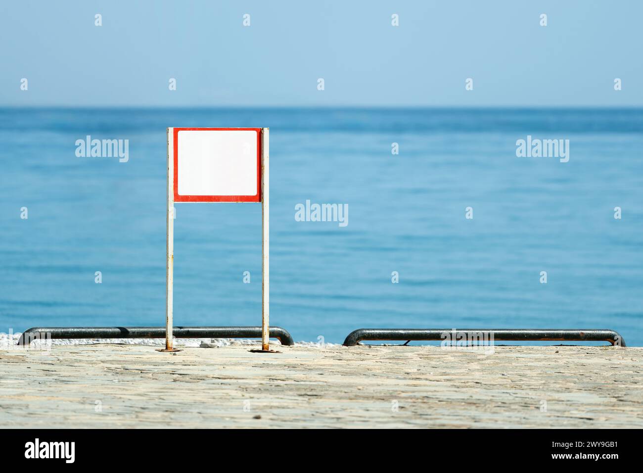 Mockup sign sea hi-res stock photography and images - Alamy