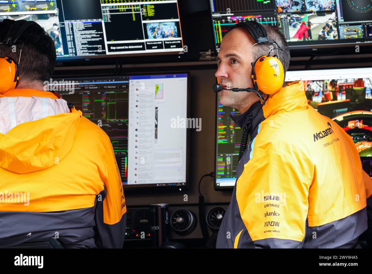 Suzuka, Japon. 05th Apr, 2024. STALLARD Tom, Race Engineer of McLaren ...