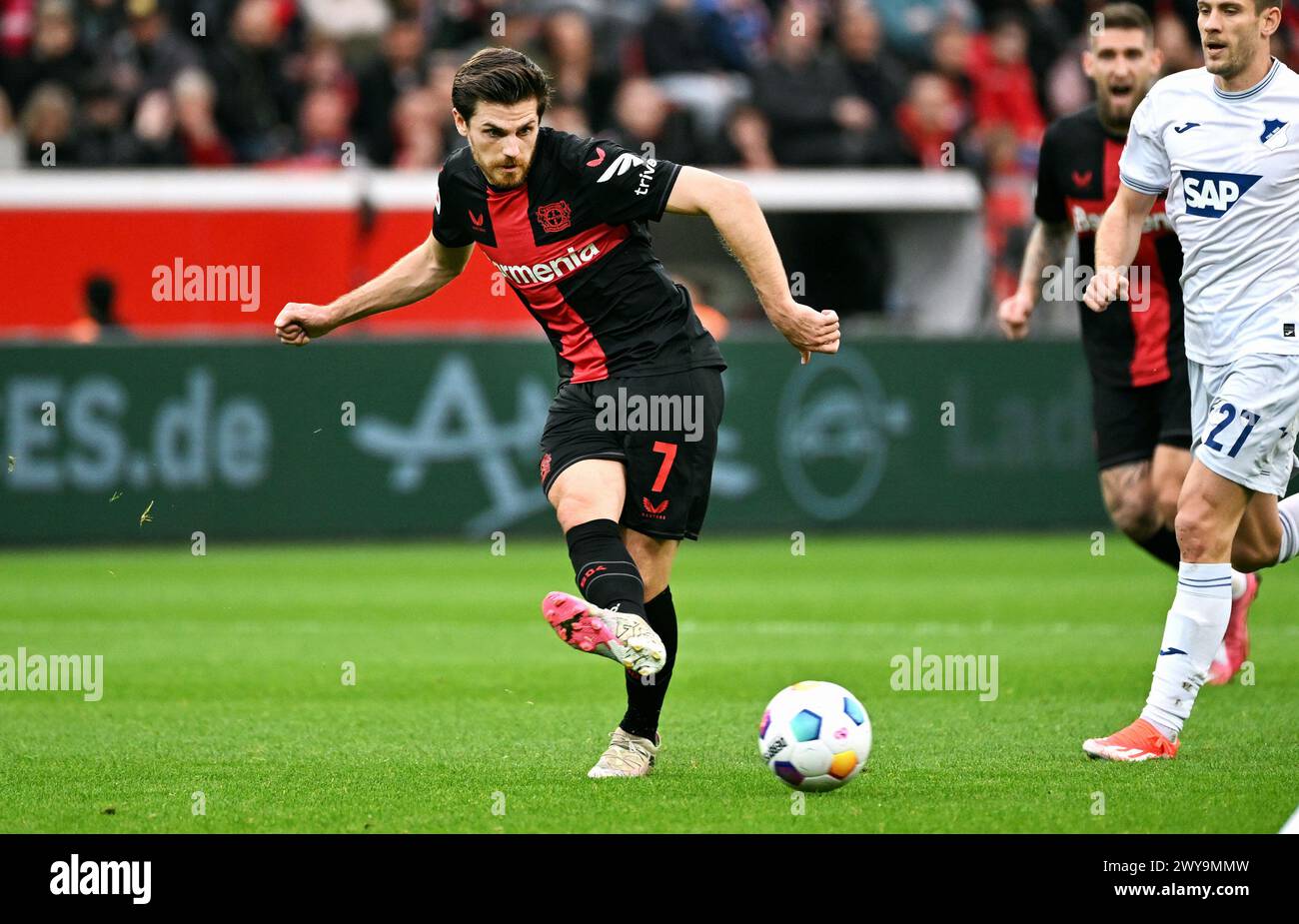 Bundesliga, BayArena Leverkusen; Bayer Leverkusen vs TSG Hoffenheim ...