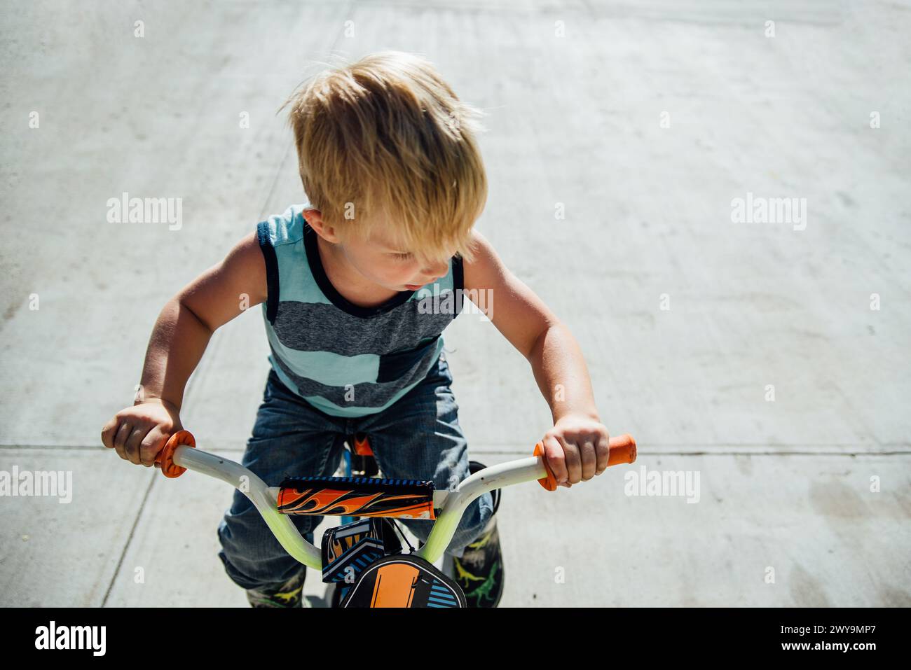 Kid bike overhead view hi-res stock photography and images - Alamy