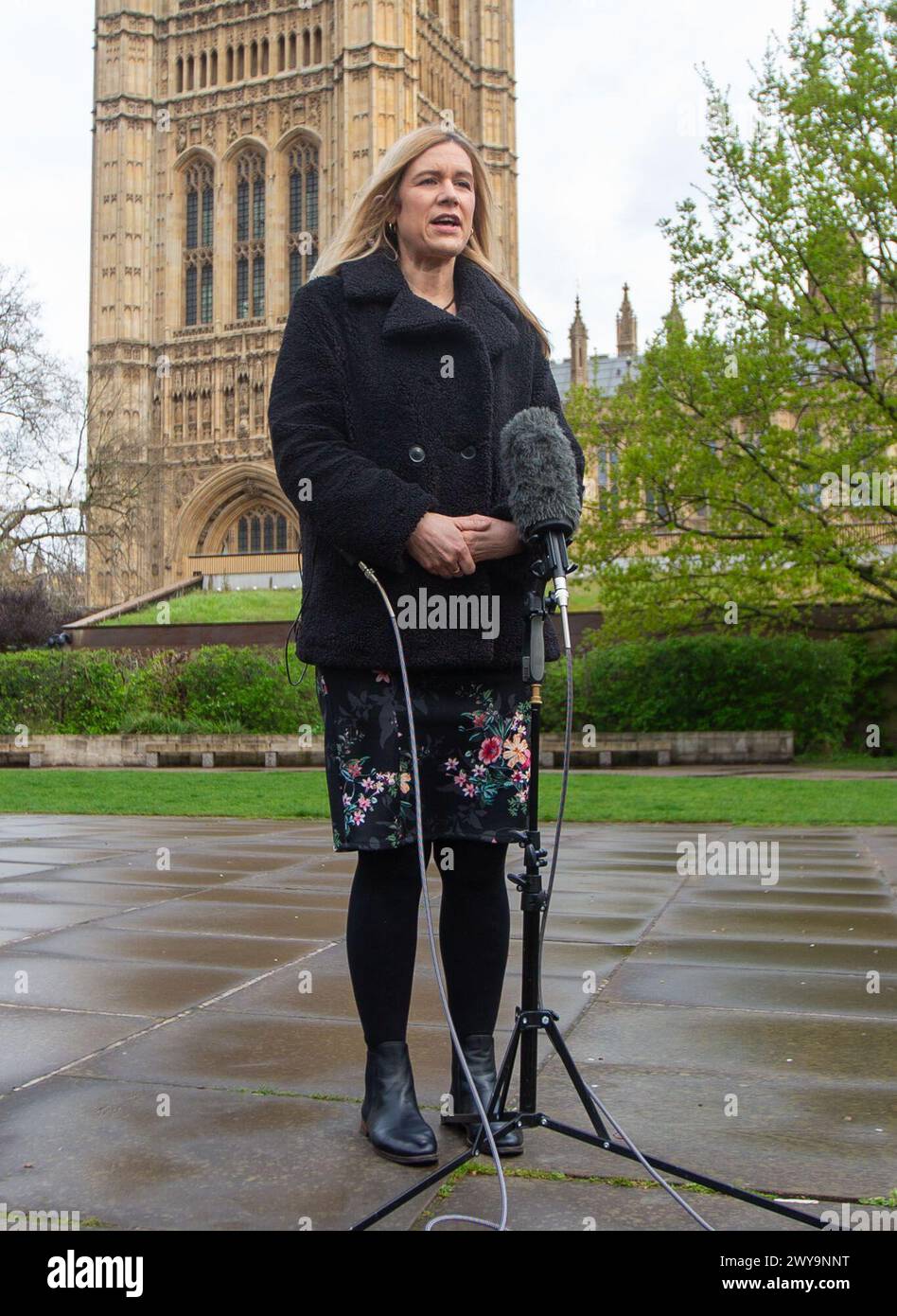 London, England, UK. 5th Apr, 2024. Labour MP for Lewisham West & Penge ...