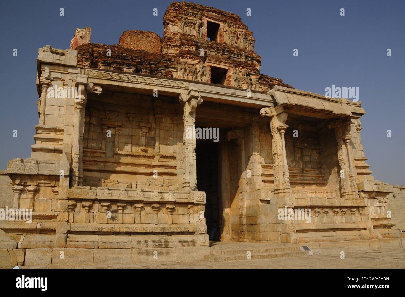View of tower over entrance of Krishna temple in Hampi, UNESCO World ...