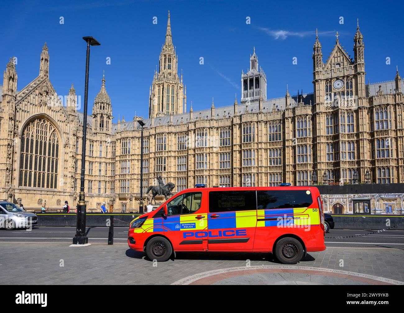 Red Metropolitan Police van, the van of the armed officers of the ... Red Metropolitan Police van, the van of the armed officers of the ...