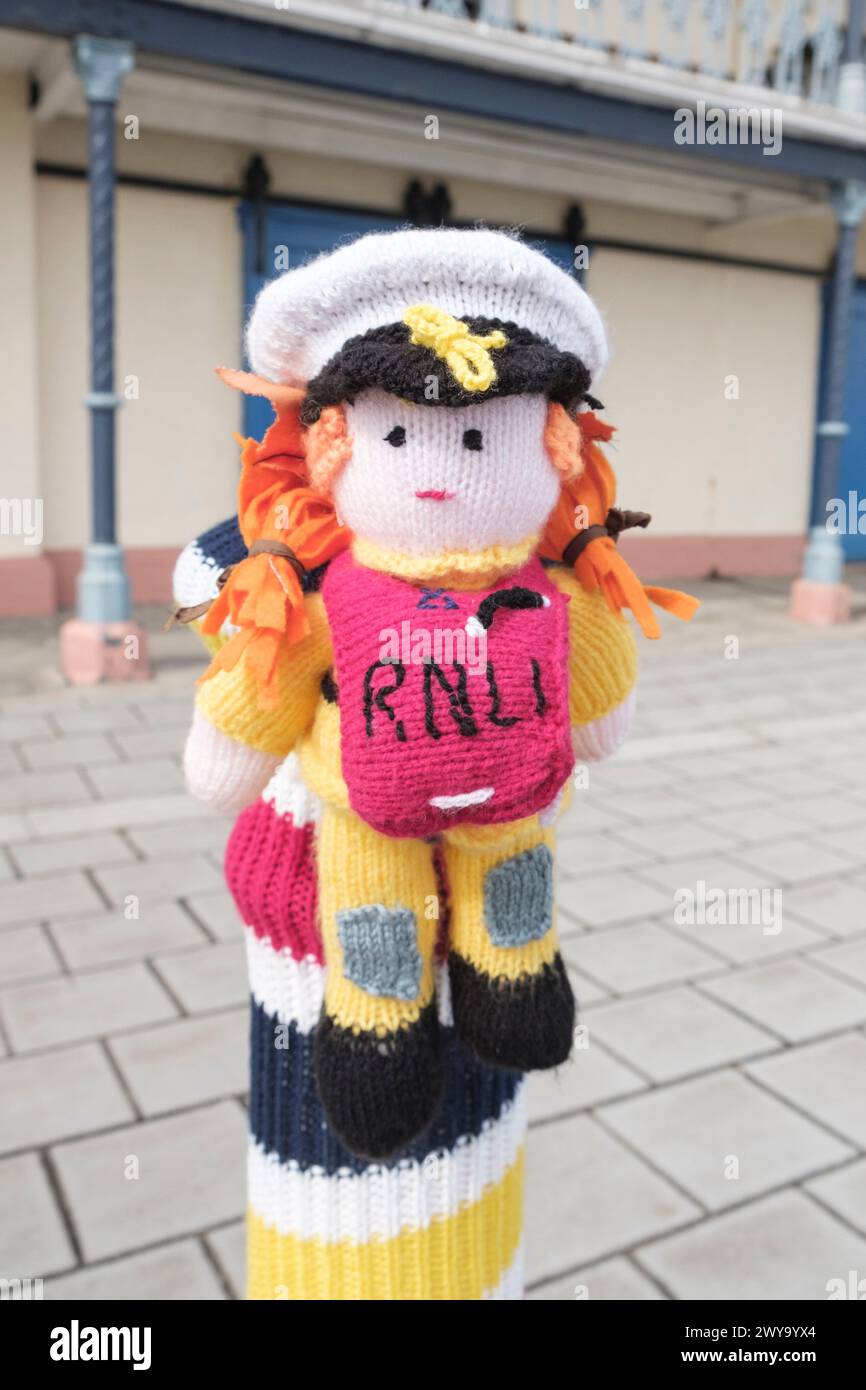 Around Penarth a Seaside Town in the Vale of Glamorgan Wales UK Knitted ...