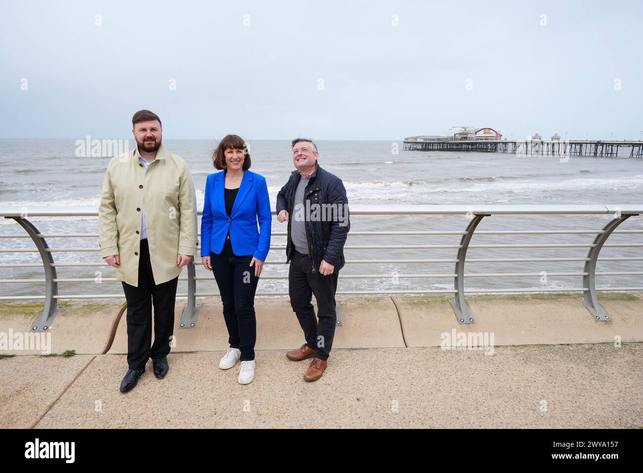 Shadow chancellor Rachel Reeves and shadow paymaster general Jonathan ...