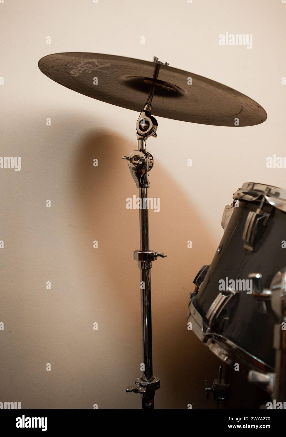 Drum kits percussion equipment hi-res stock photography and images - Alamy