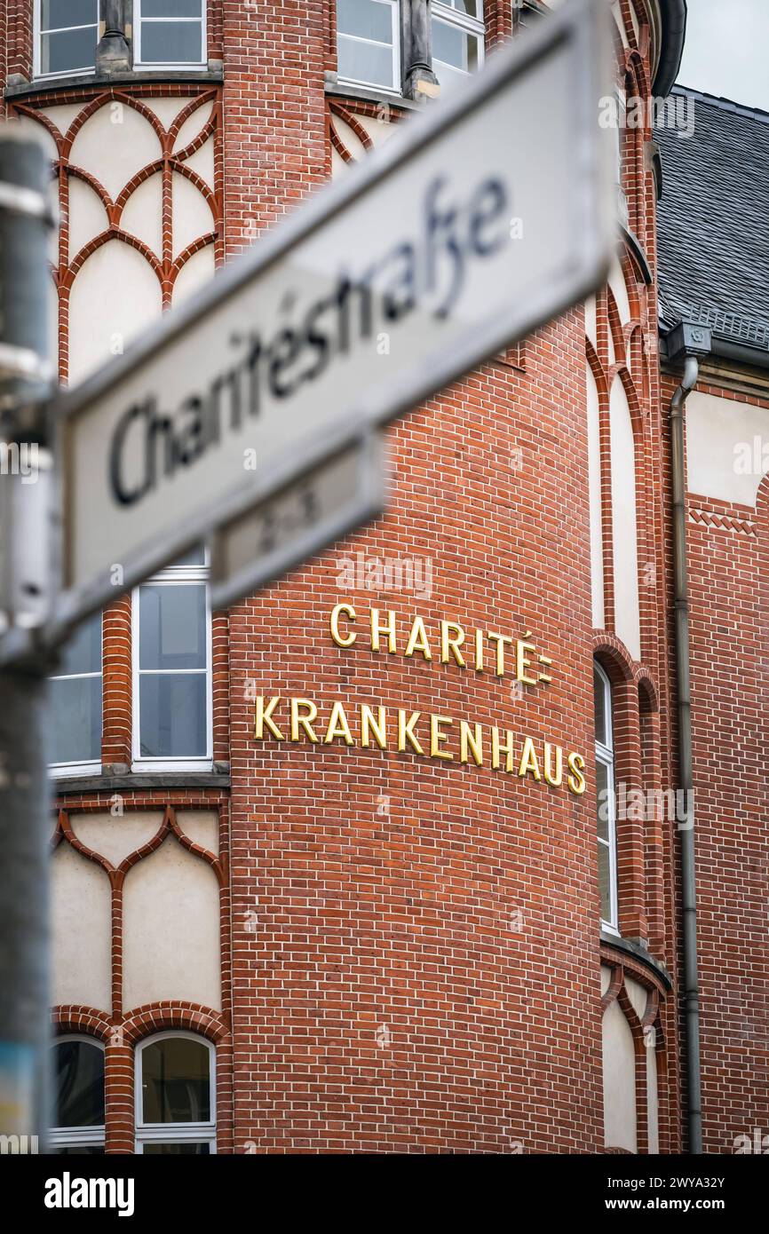 Berlin Mitte , Universitätsklinikum CharitÃ / Charite Campus Mitte Luisenstraße - 05.04.2024 ...