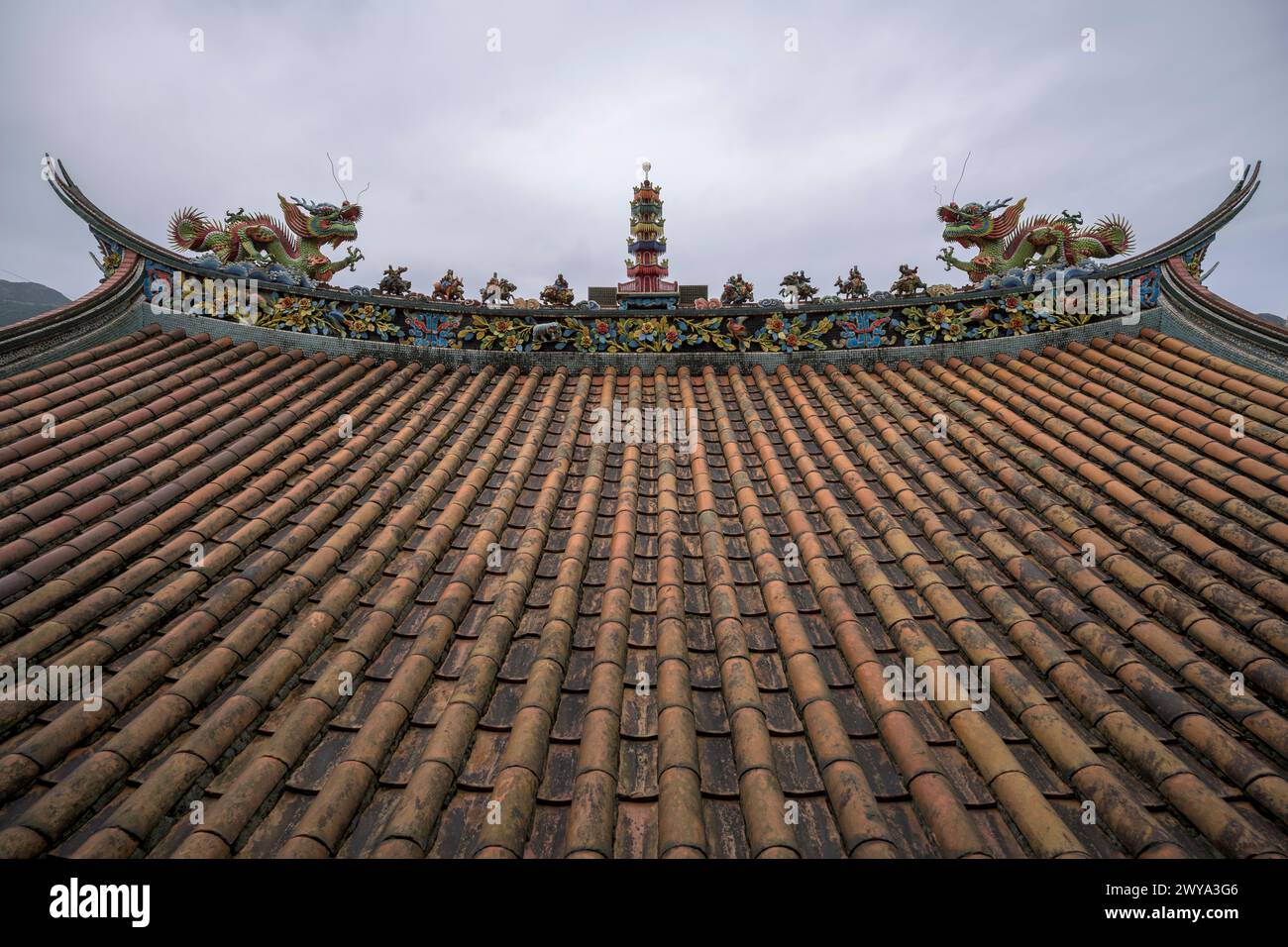Chinese god dragon art hi-res stock photography and images - Alamy
