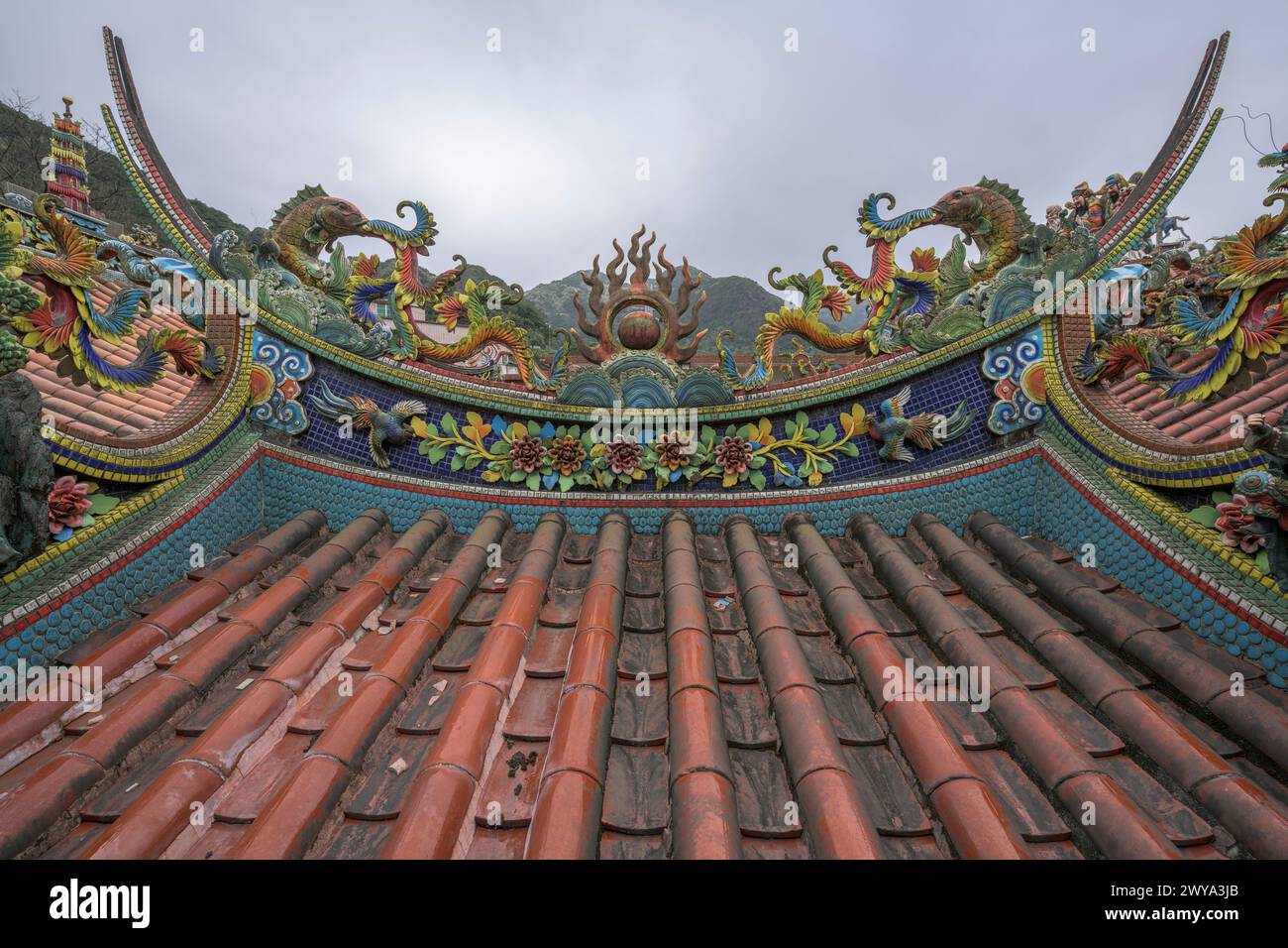 Chinese god dragon art hi-res stock photography and images - Alamy