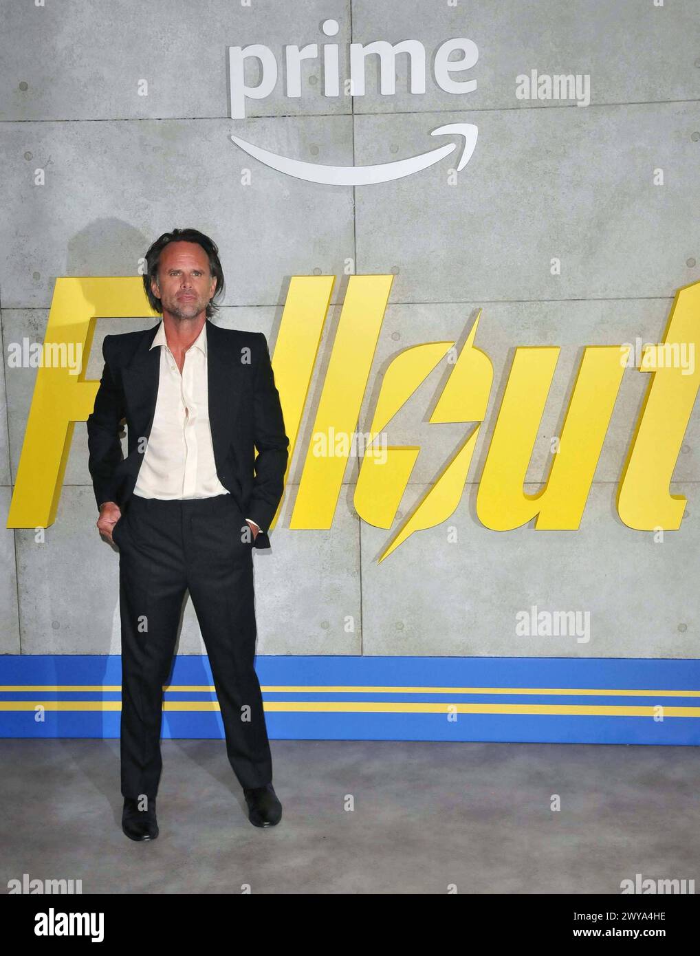 Fallout walton goggins hi-res stock photography and images - Alamy