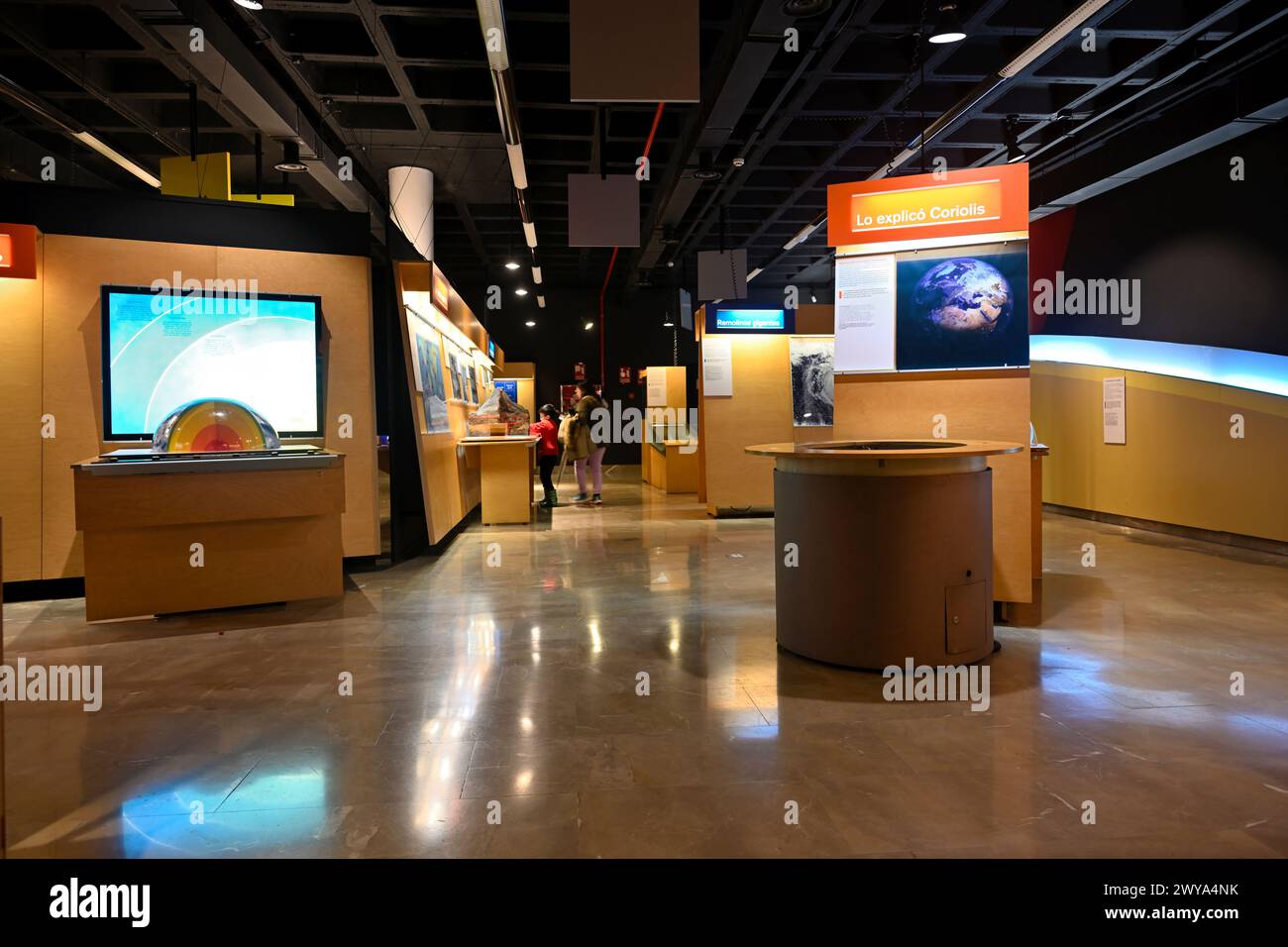 Earth sciences museum hi-res stock photography and images - Alamy