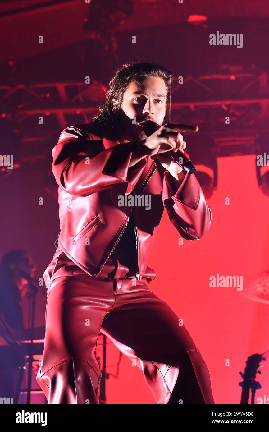 Benjamin Ingrosso performing at Heaven LONDON, ENGLAND - APRIL 04 ...