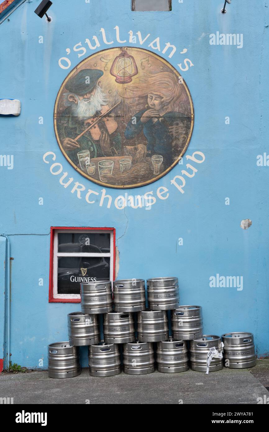 Pub dingle kerry hi-res stock photography and images - Alamy