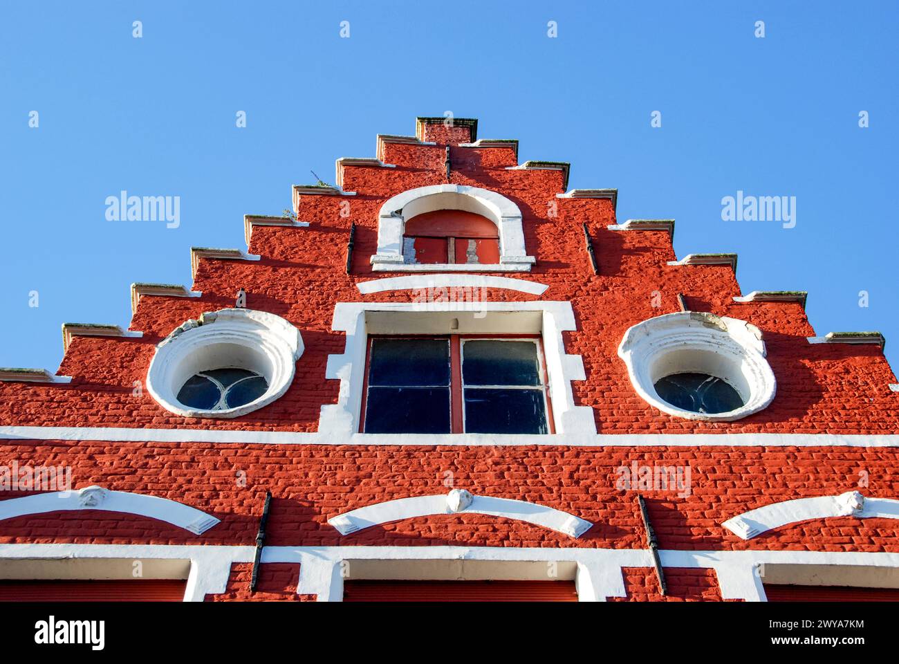Bricks gable end house hi-res stock photography and images - Alamy