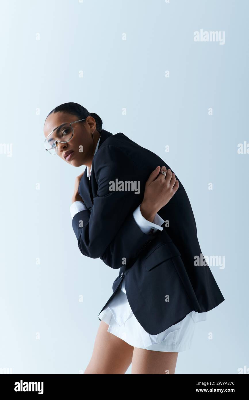 Refined pose hi-res stock photography and images - Alamy